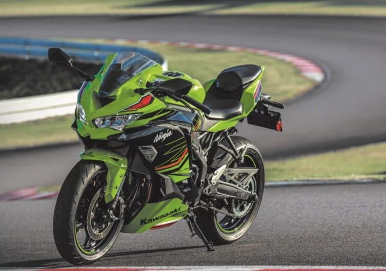 Kawasaki Ninja completa quatro décadas de história – Blog da Master Motos